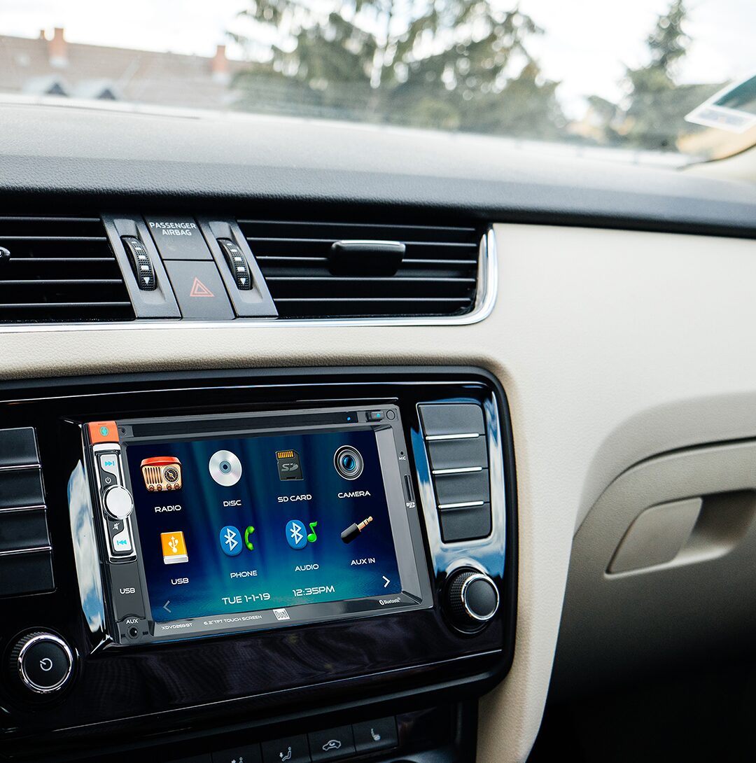 Choosing The Perfect Touch Screen Radio for Your Truck